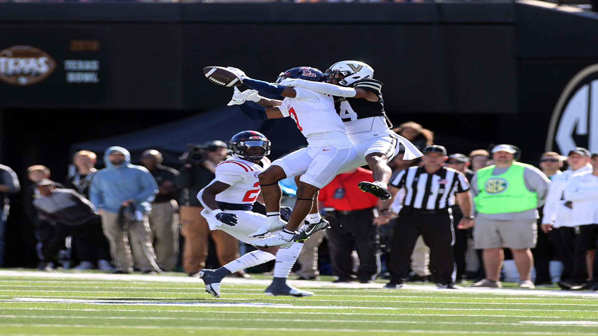 Deantre Prince - Football - Ole Miss Athletics