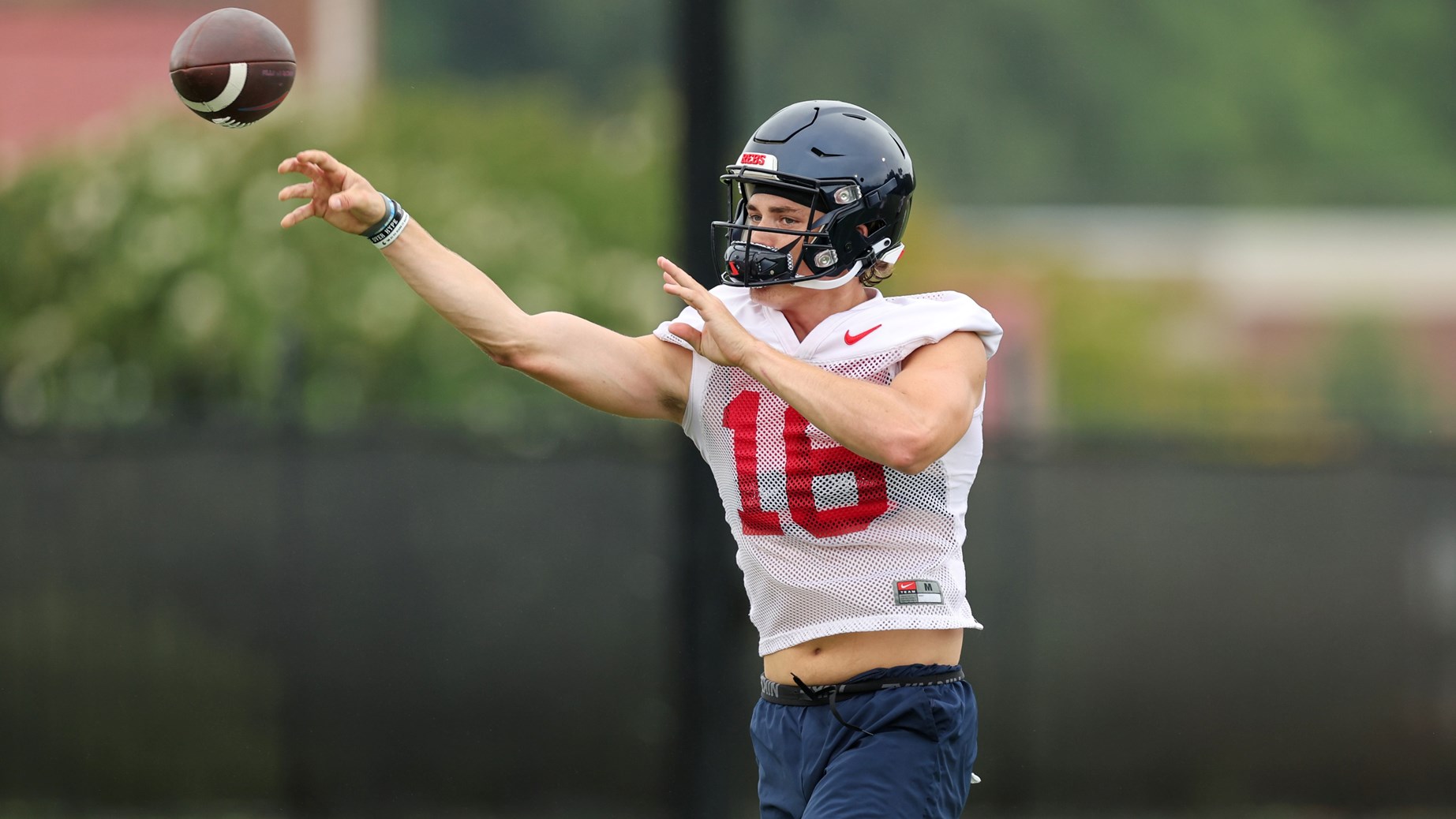 Braden Waterman - Football - Ole Miss Athletics