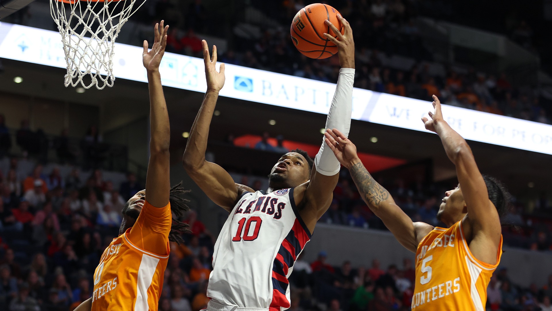 Theo Akwuba - Men's Basketball - Ole Miss Athletics