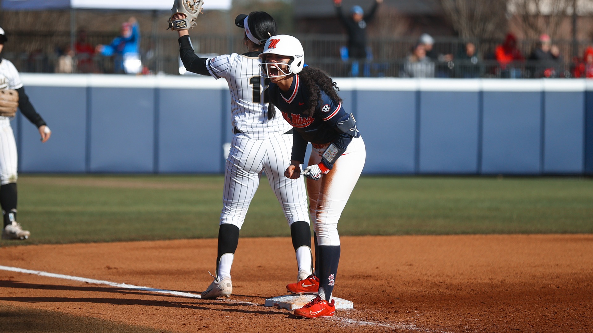 Jalia Lassiter - Softball - Ole Miss Athletics