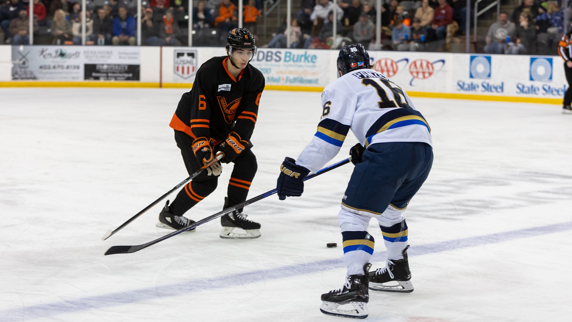 LANCERS HOLD ON IN A 3-2 WIN OVER THE 'HERD - Omaha Lancers