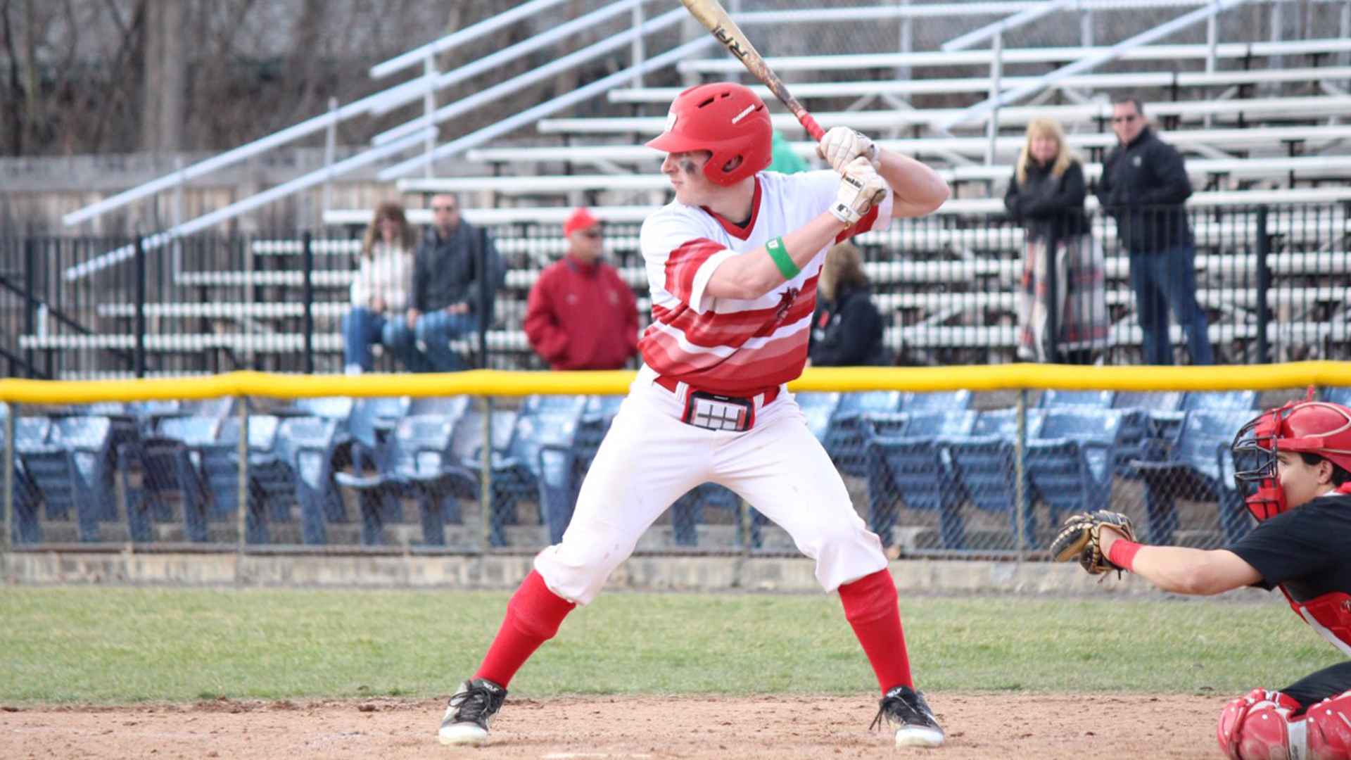Baseball splits doubleheader with Anna Maria - SUNY Oneonta Athletics