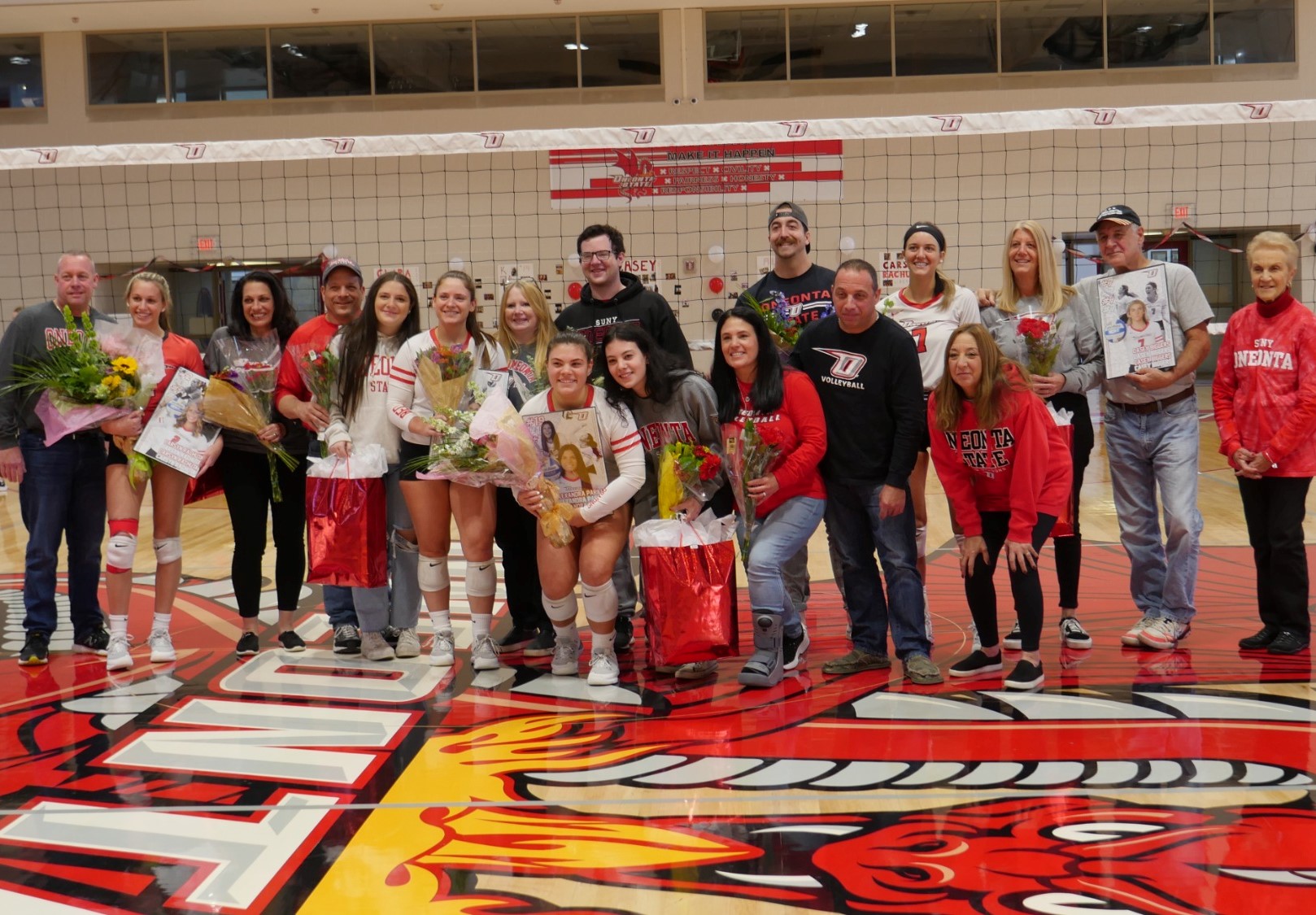 Red Dragons Split on Senior Day - SUNY Oneonta Athletics