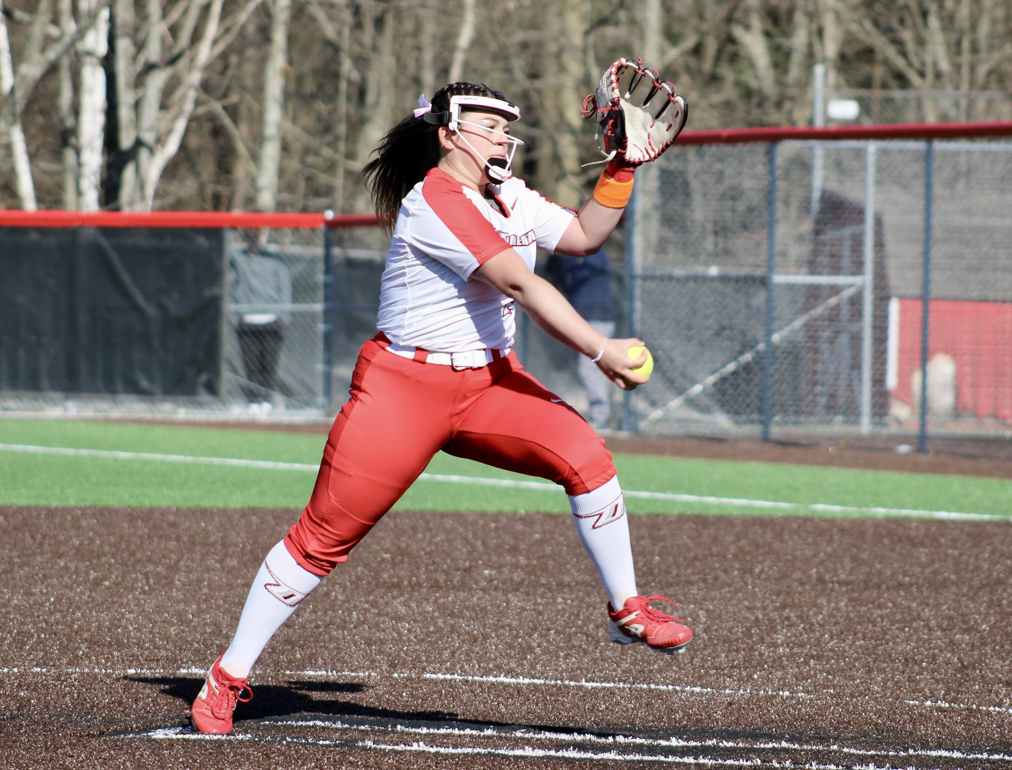 Softball splits with Brockport - SUNY Oneonta Athletics