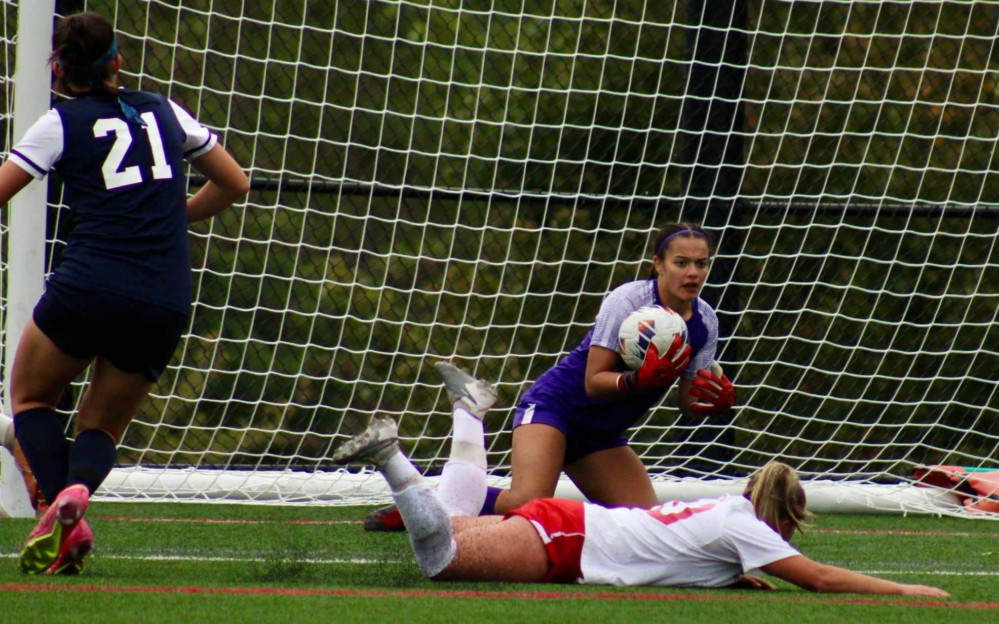 Red Dragons Fight to Draw with Knights - SUNY Oneonta Athletics