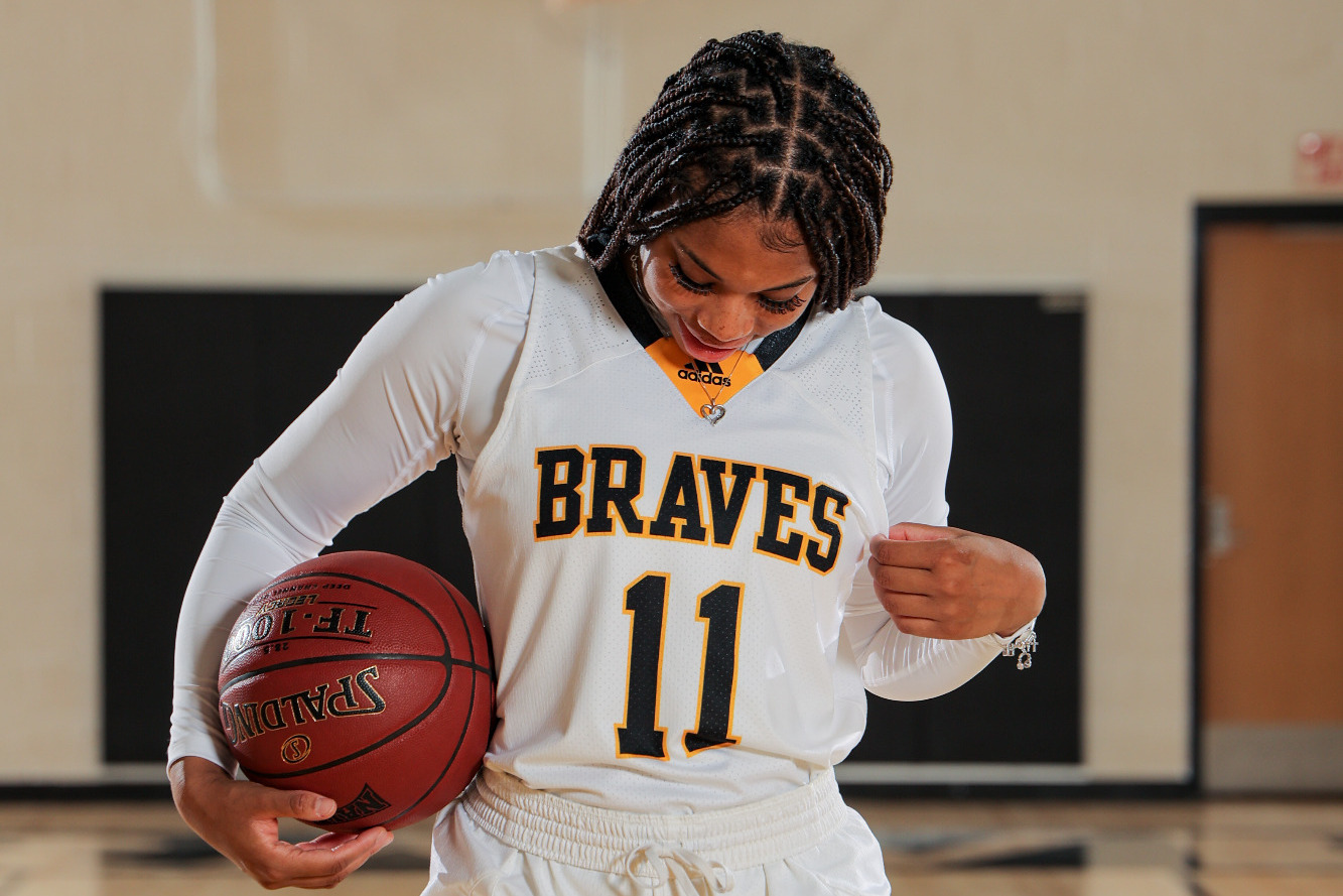 Hailey Henry - 2023-24 - Women's Basketball - Ottawa University