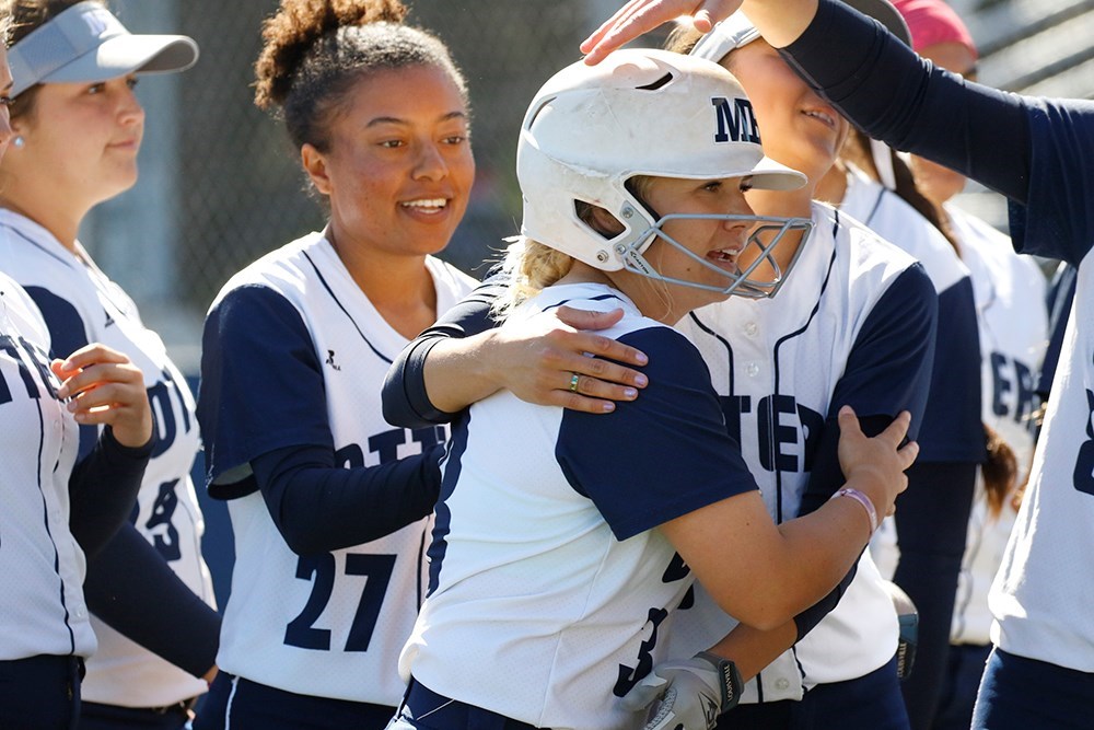 Courtney Hennings - Softball - CSU Monterey Bay Athletics
