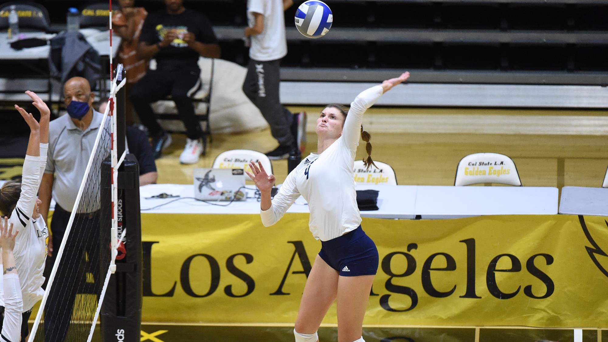 Abby Knapp - Women's Volleyball - CSU Monterey Bay Athletics