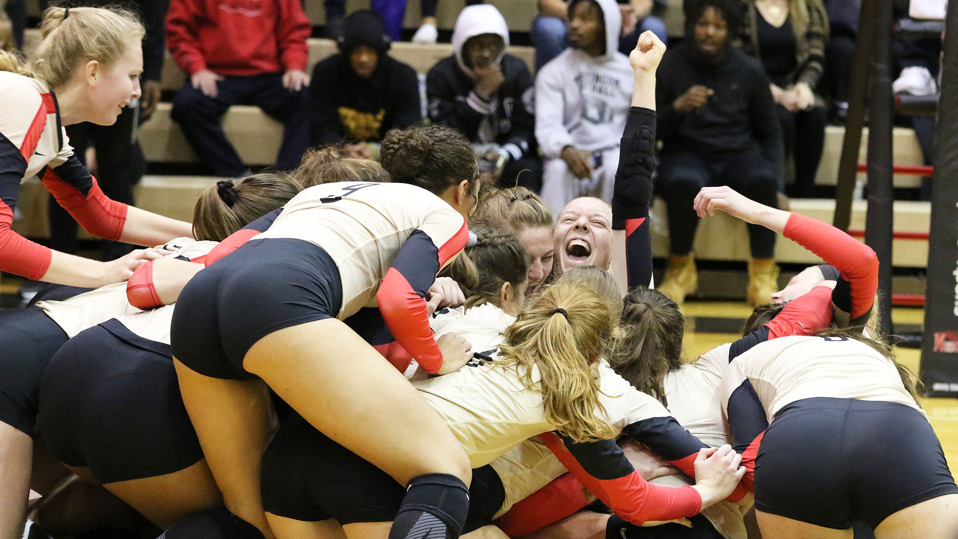 Filet-O-Fish! Cardinals Cook Muskies in OAC Semifinal - Otterbein ...