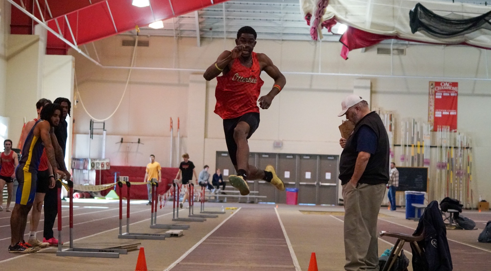 Honkpo competes in long jump for Men's Indoor Track and Field at Polar ...