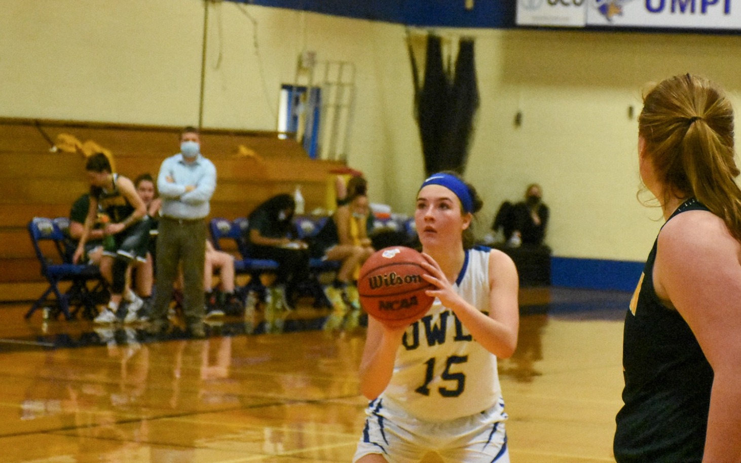 Owls Fall to Lynx in Late Game Finish - University of Maine at Presque Isle