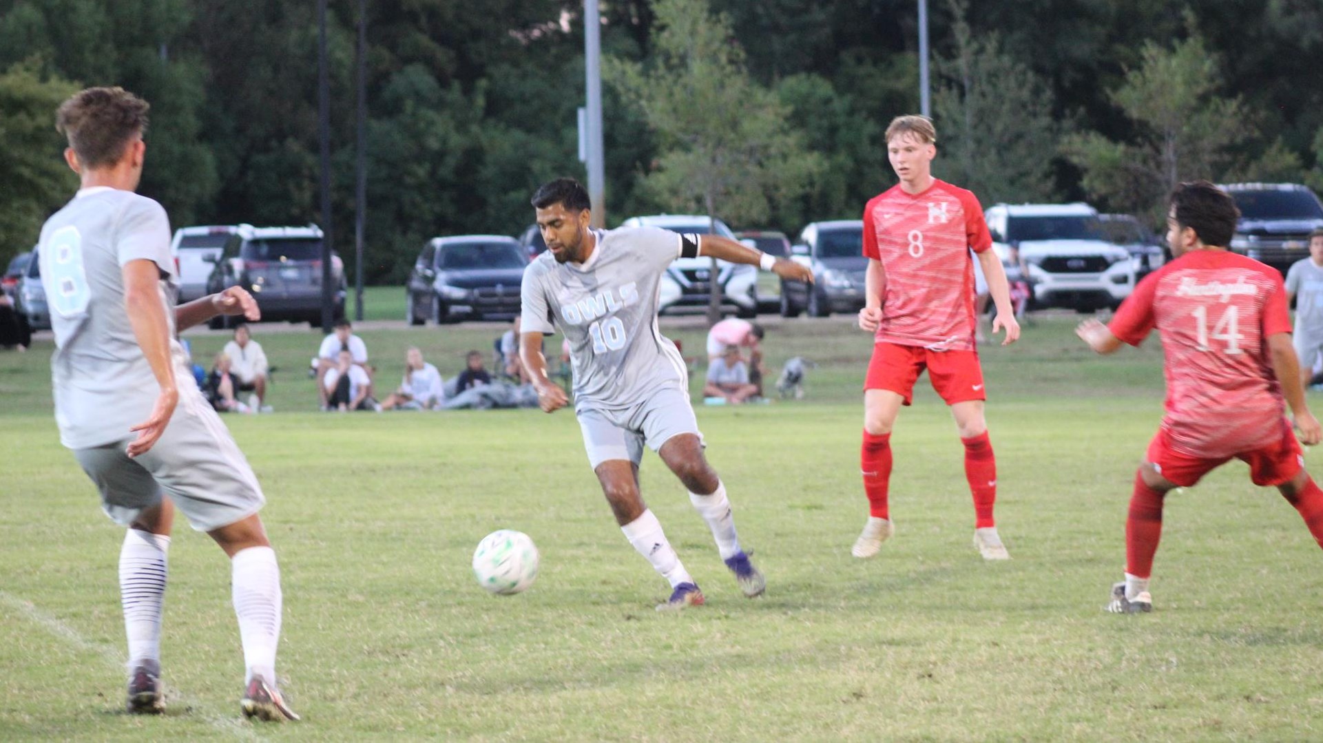 Owls and Eagles fit to be tied, 1-1 - Mississippi University for Women