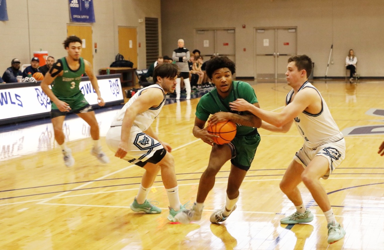 The W crushes Warren Wilson in the “house of parliament”, 95-55 ...