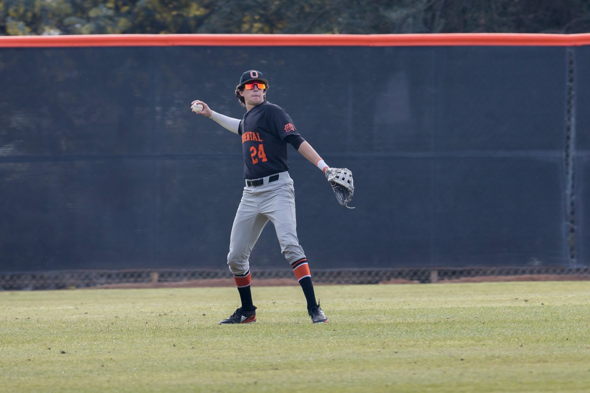Tigers Take Game 2 Over Sea Beggars - Occidental College