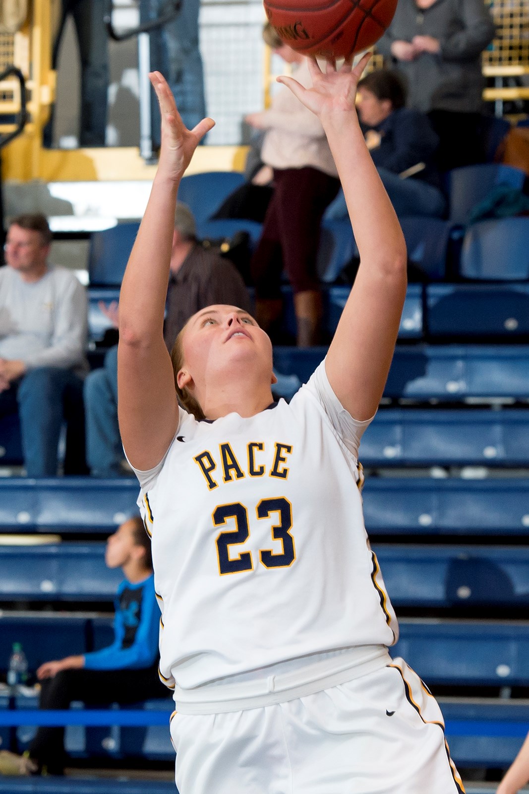 Chelsea Schultz - 2016-17 - Women's Basketball - Pace University Athletics