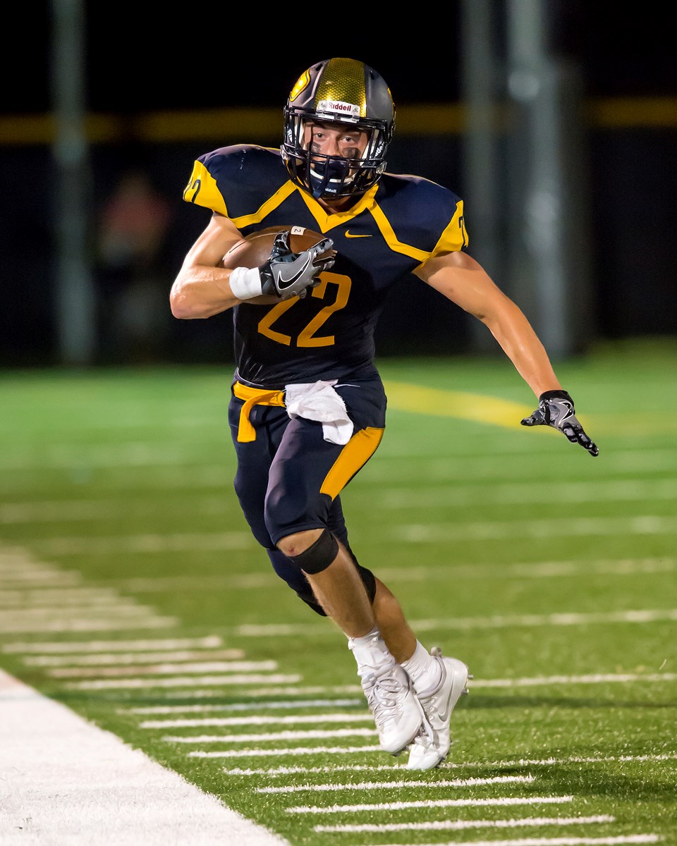 Nick DeVere - 2017 - Football - Pace University Athletics