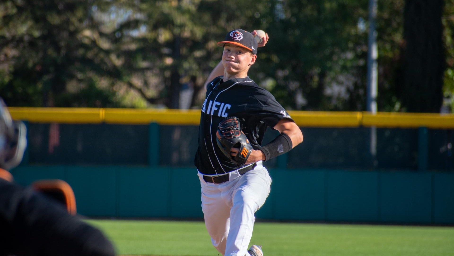 Hunter Hayes 2022 Wallpaper