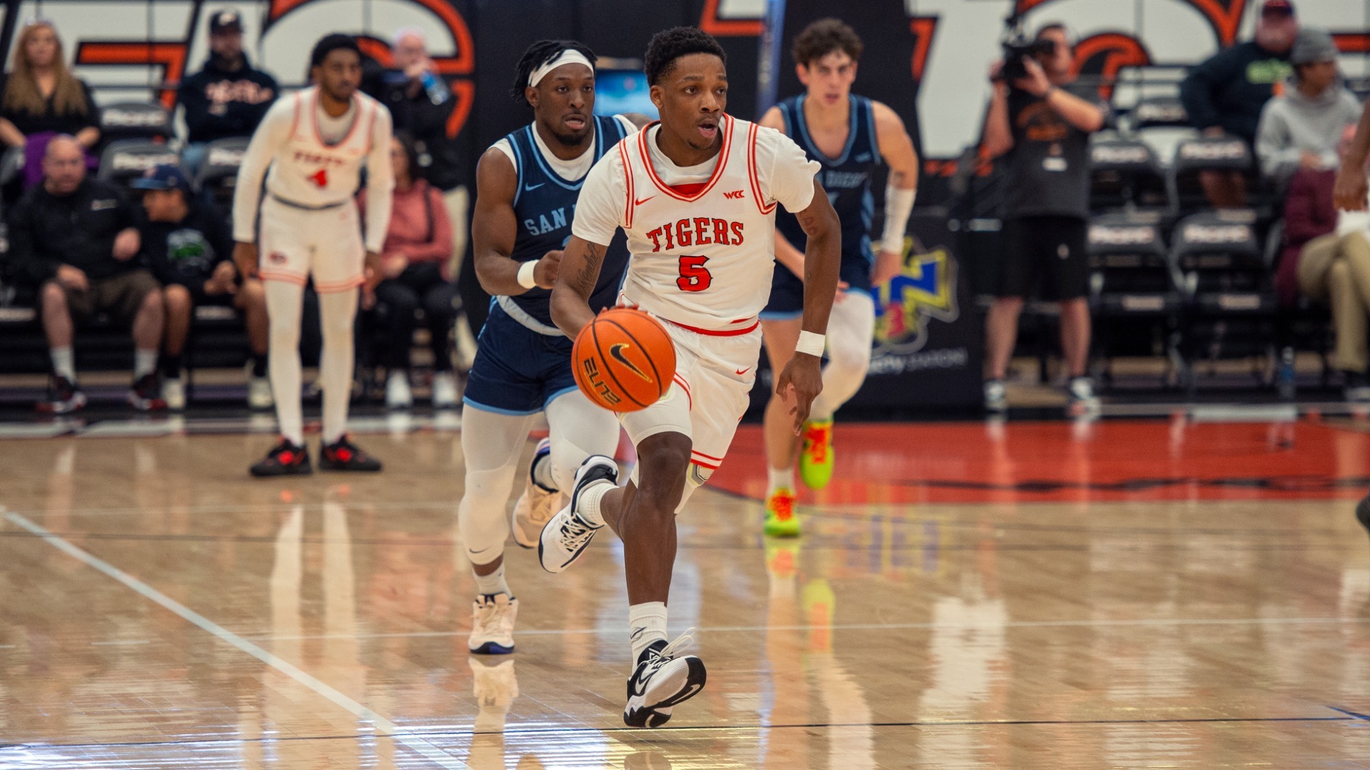 Lesown Hallums, Jr. - 2023-24 - Men's Basketball - University of the ...