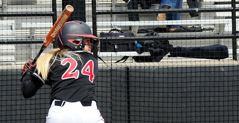 Becca Moen - Softball - Pacific University Athletics