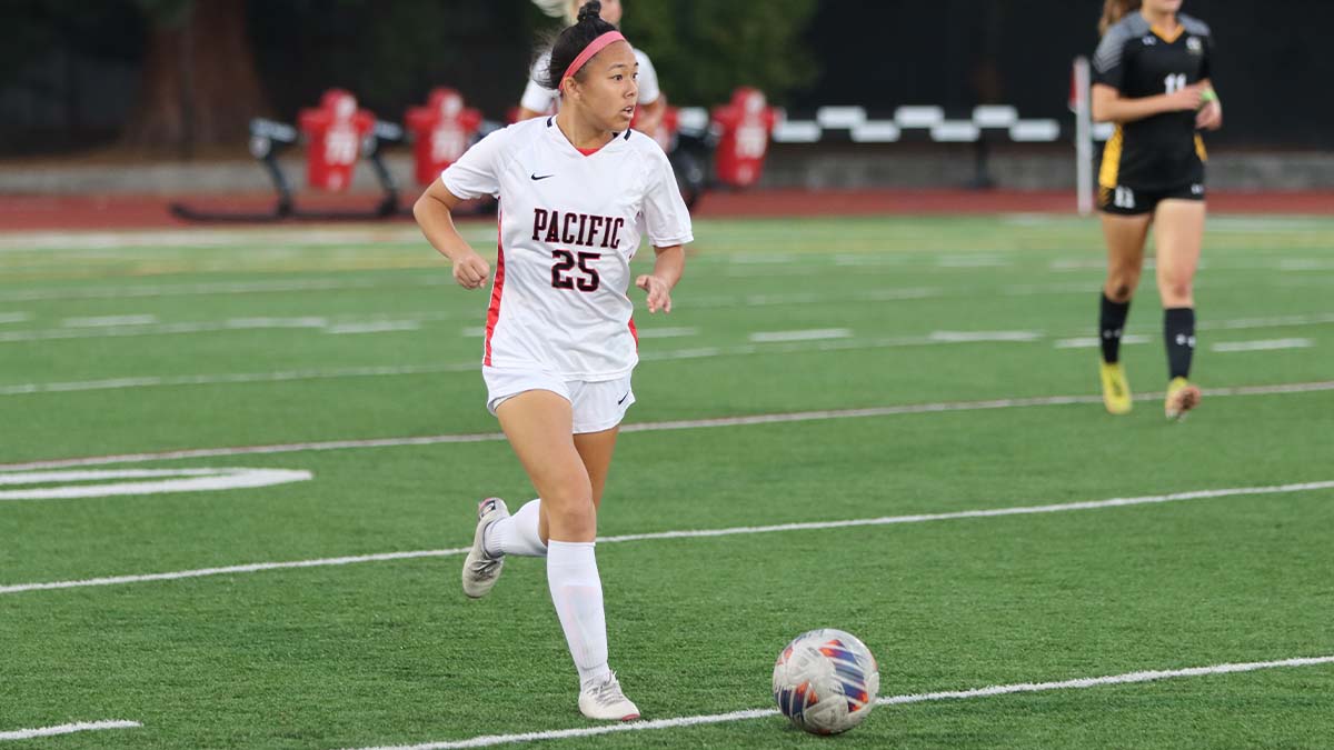 Boxers Stumble against Lutes - Pacific University Athletics