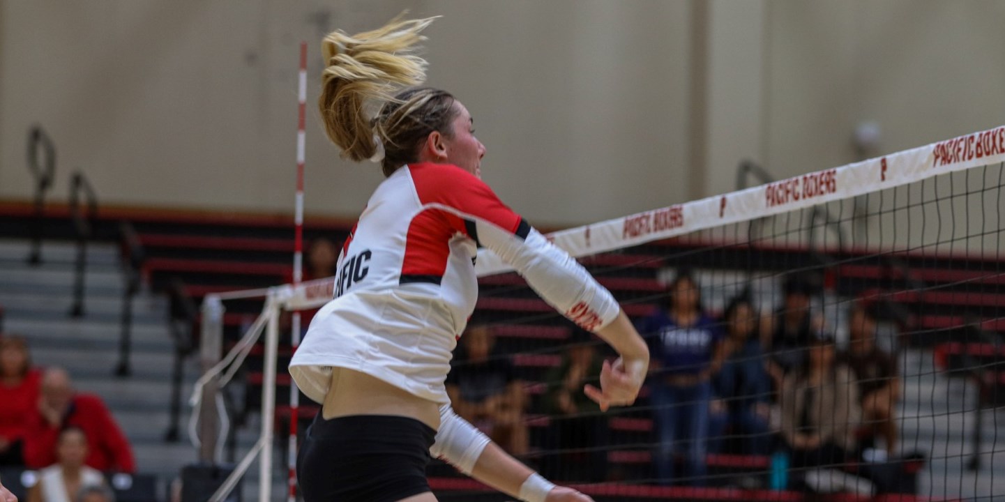 Volleyball Caps Off Perfect Weekend With Win Over Willamette - Pacific ...