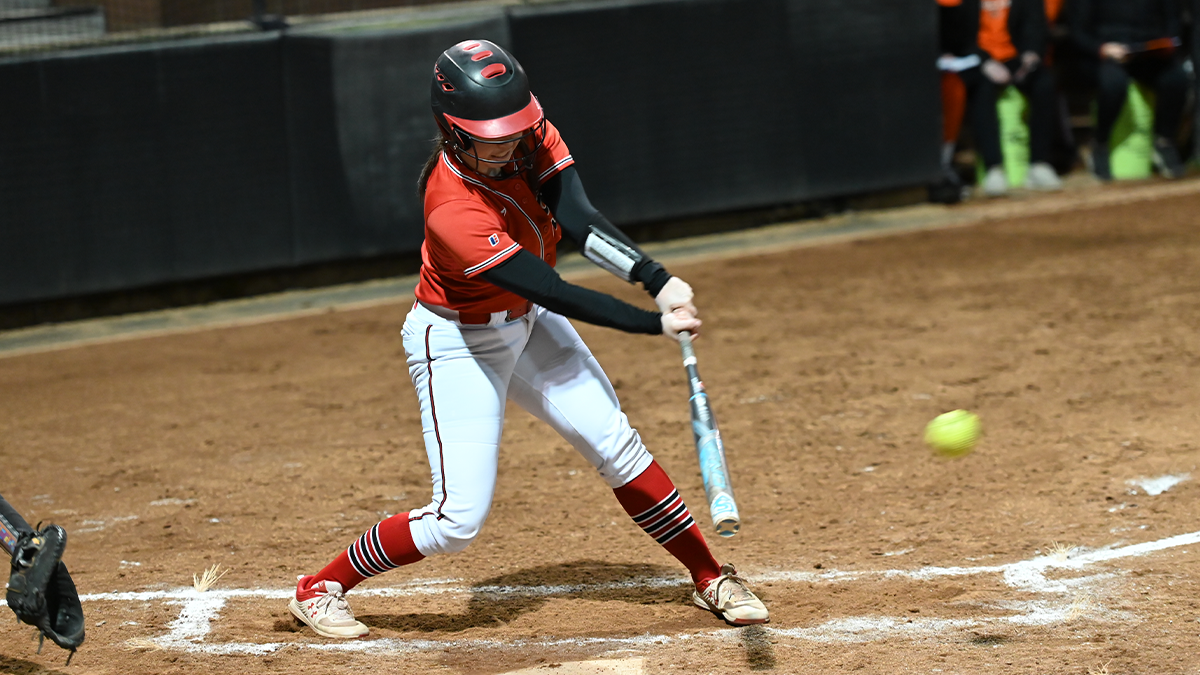 Elizabeth Young - Softball - Pacific University Athletics