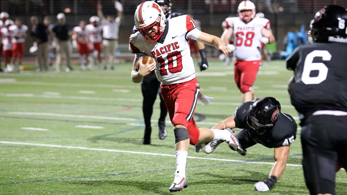 Ryan Helt - Football - Pacific University Athletics