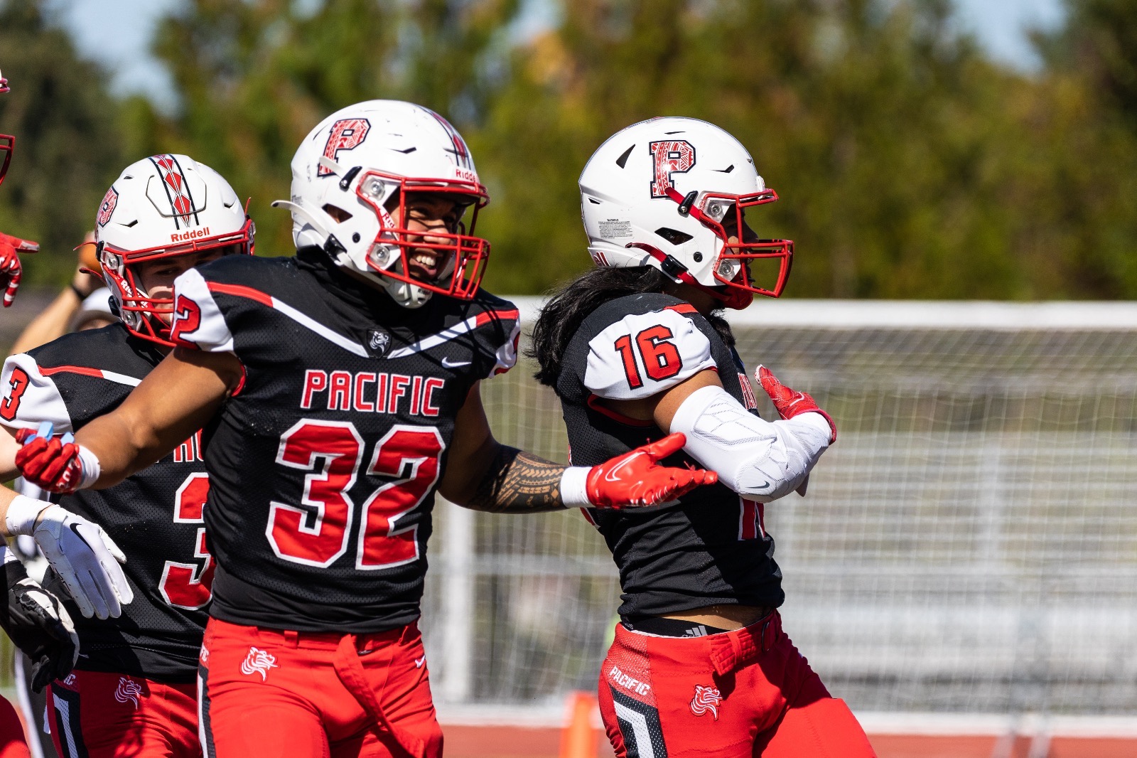 Boxers force five turnovers, but can't take advantage in 17-10 loss at ...