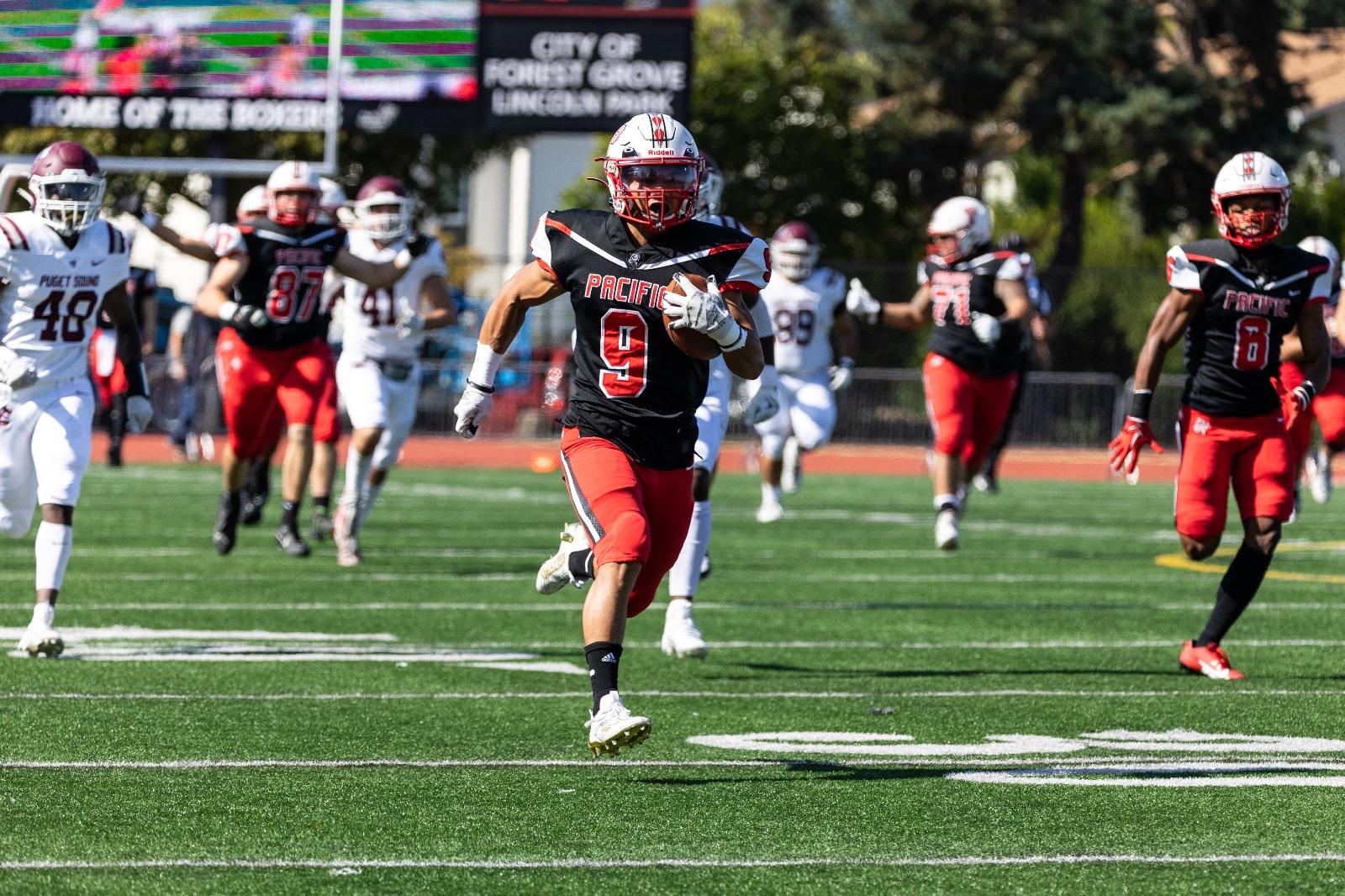 Boxers rush for 300-plus yards in 28-14 win over Puget Sound - Pacific ...