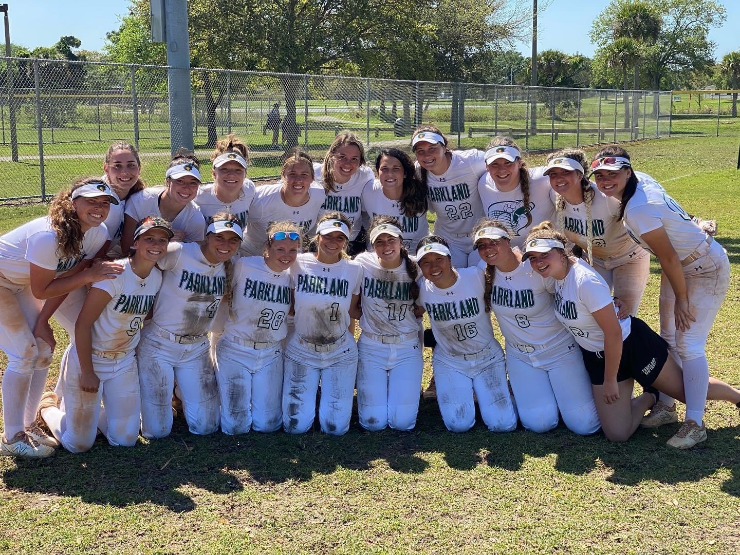 Cobras Softball Splits First Conference Series - Parkland College Athletics