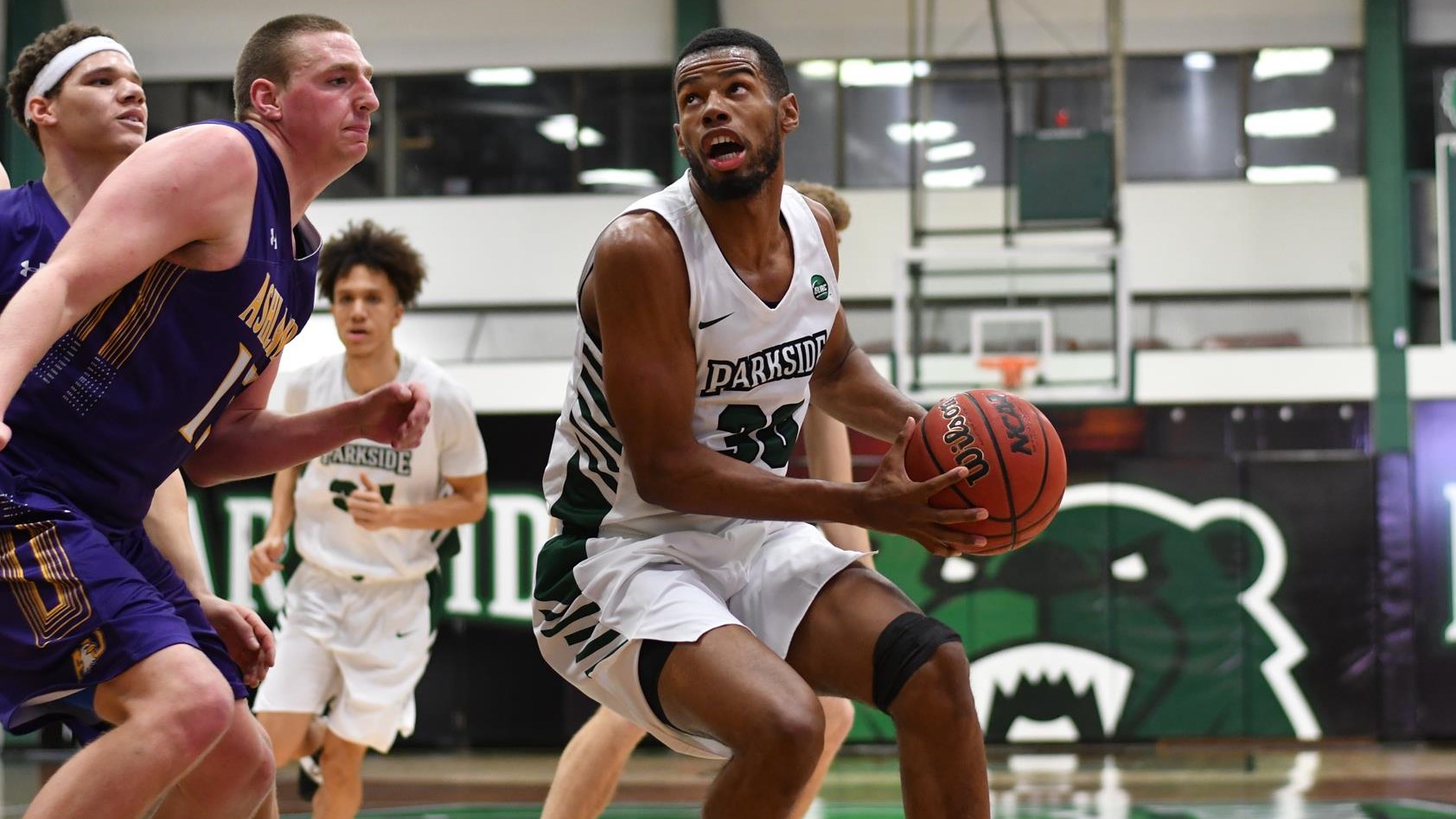 Chavares Flanigan - Men's Basketball - Parkside Athletics