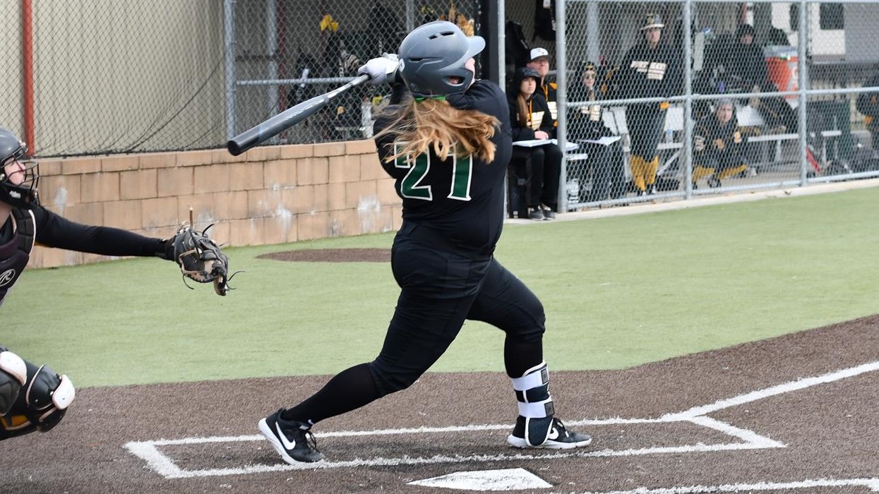 Megan Aliverti - Softball - Parkside Athletics