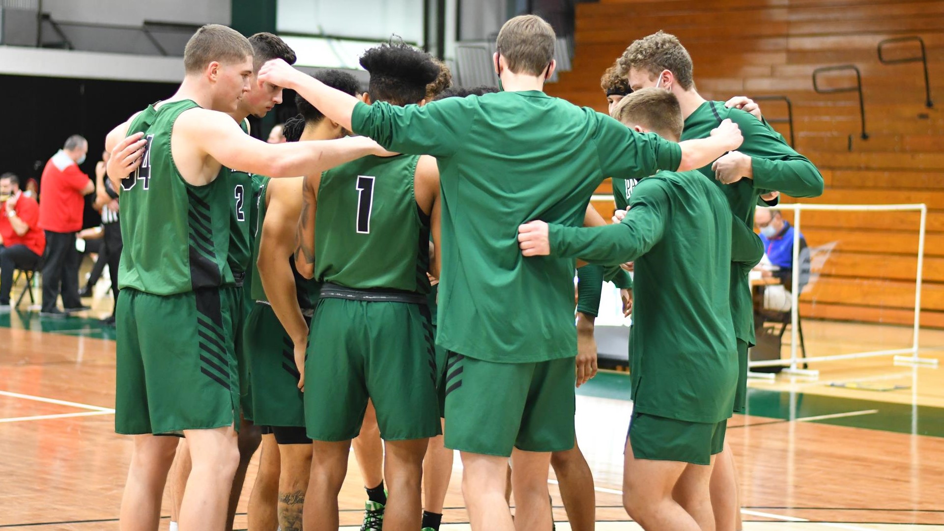 Men's Basketball's Late Run Falls Short at LSSU - Parkside Athletics