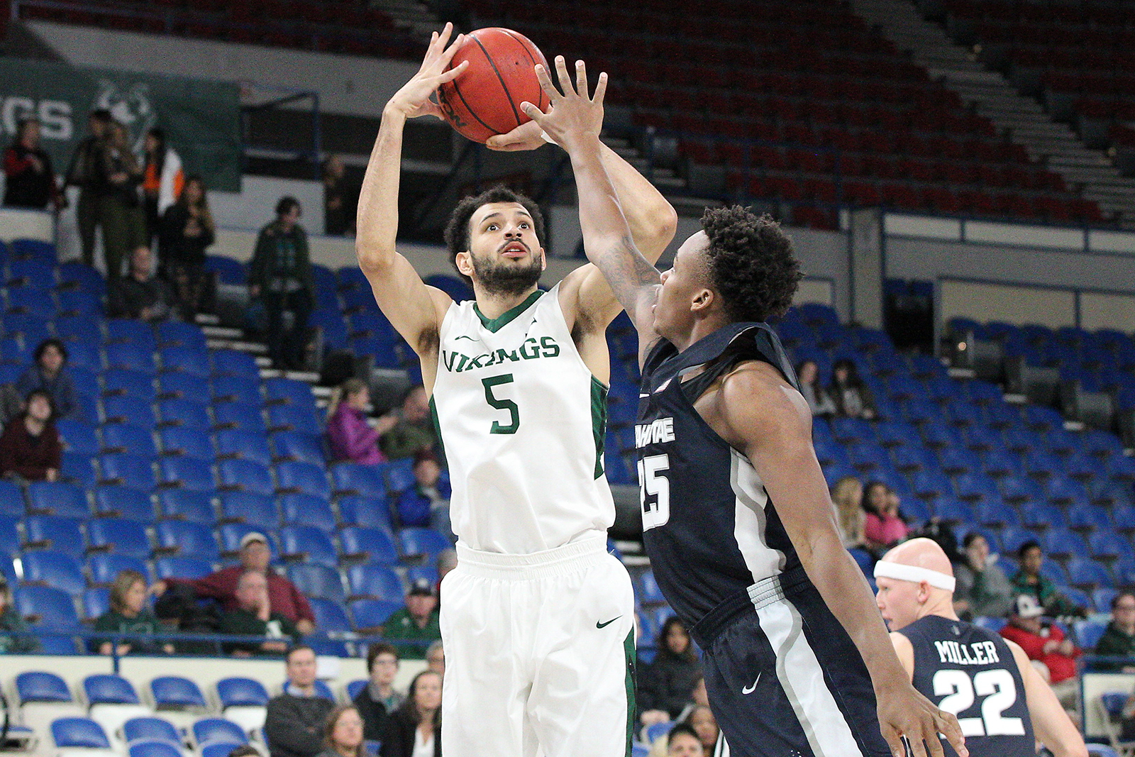 Traylin Farris - 2017-18 - Men's Basketball - Portland State University ...