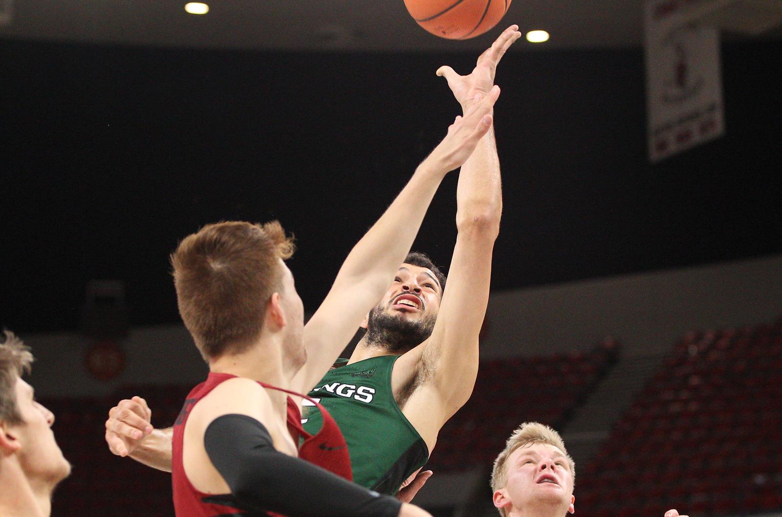 Traylin Farris - 2017-18 - Men's Basketball - Portland State University ...