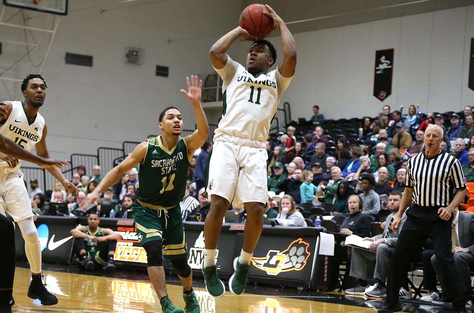 Hornets Slow Down Vikings, Take A 71-61 Win - Portland State University ...