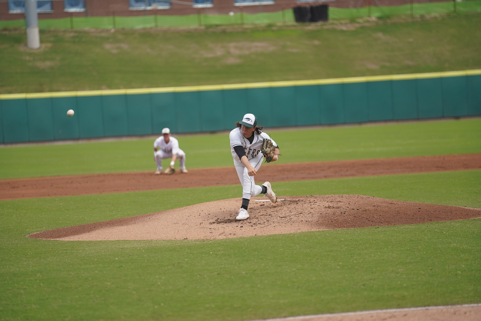 Baseball Opens Up USA South Conference Tournament With Split As Berger ...