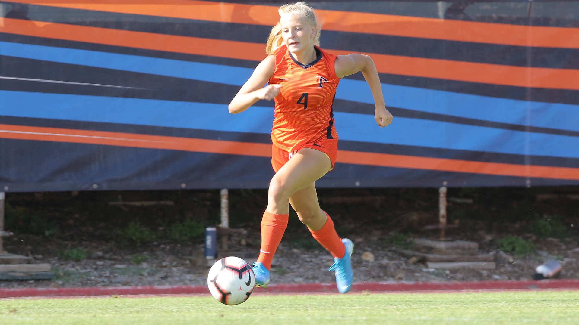 Alex Hobbs - Women's Soccer - Pepperdine University Athletics