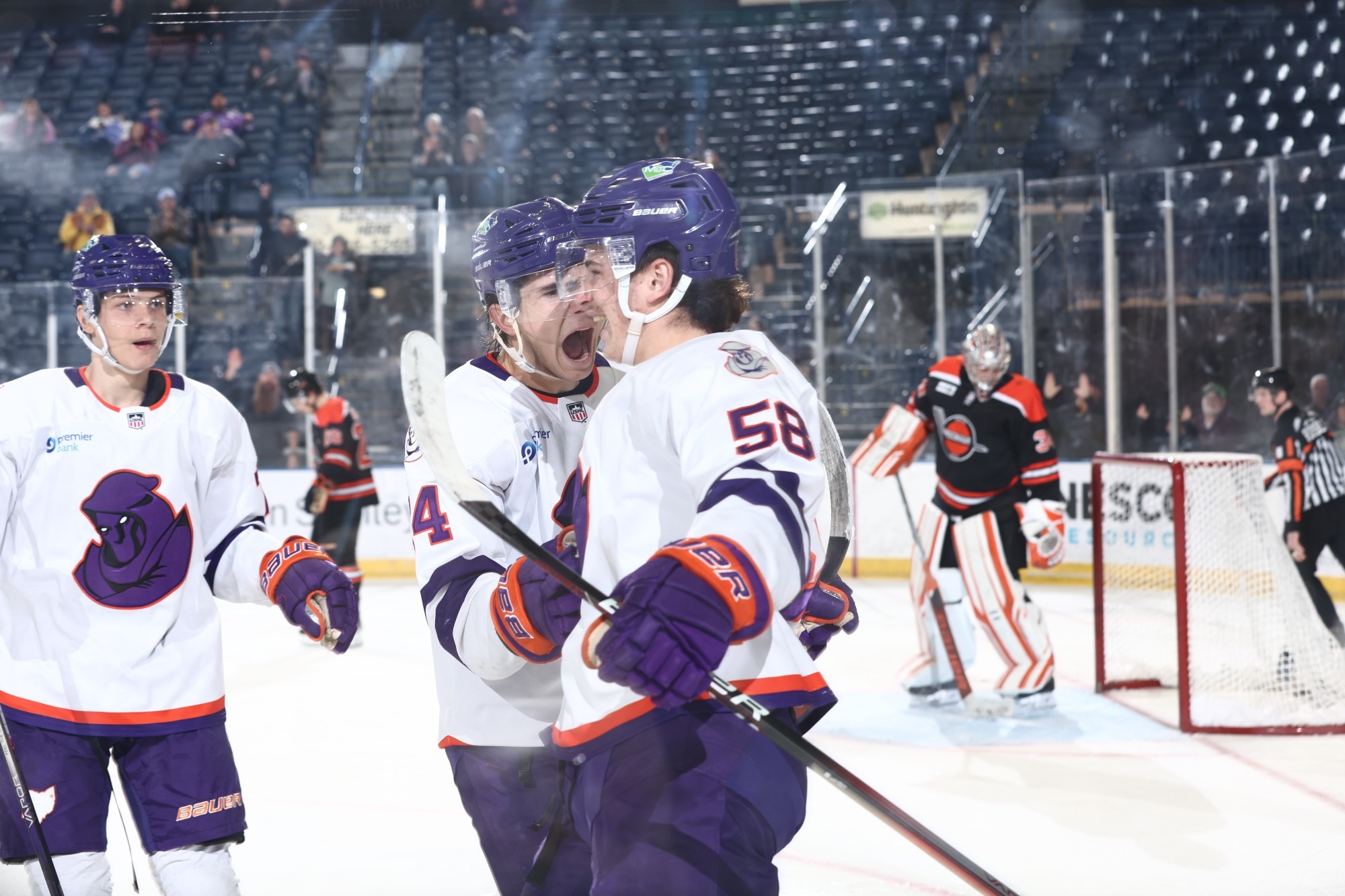 PHANTOMS DROP SHOOTOUT HEARTBREAKER 3-2 - Youngstown Phantoms