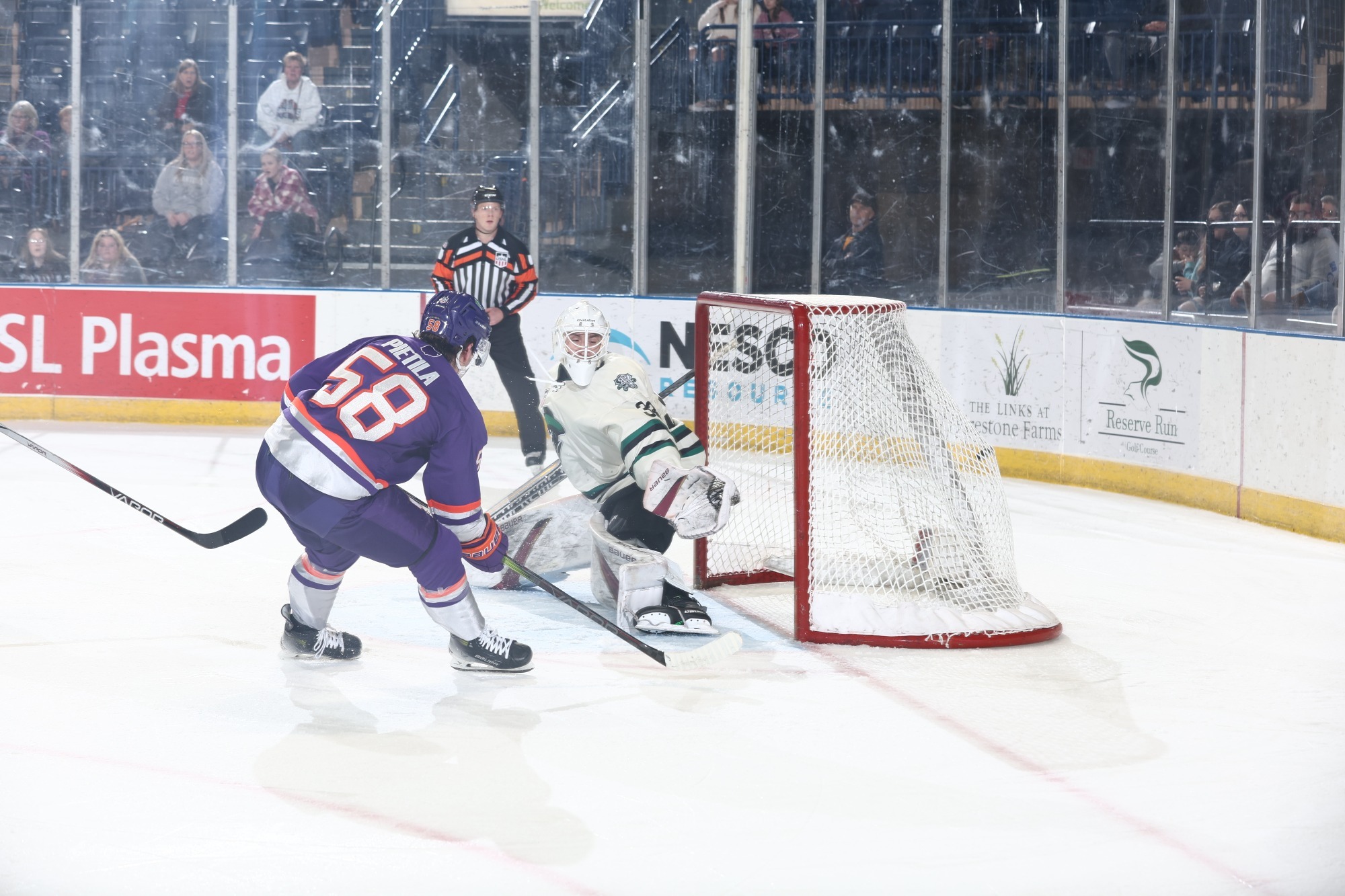 PHANTOMS GRAB PHYSICAL 6-1 WIN OVER ROUGHRIDERS - Youngstown Phantoms