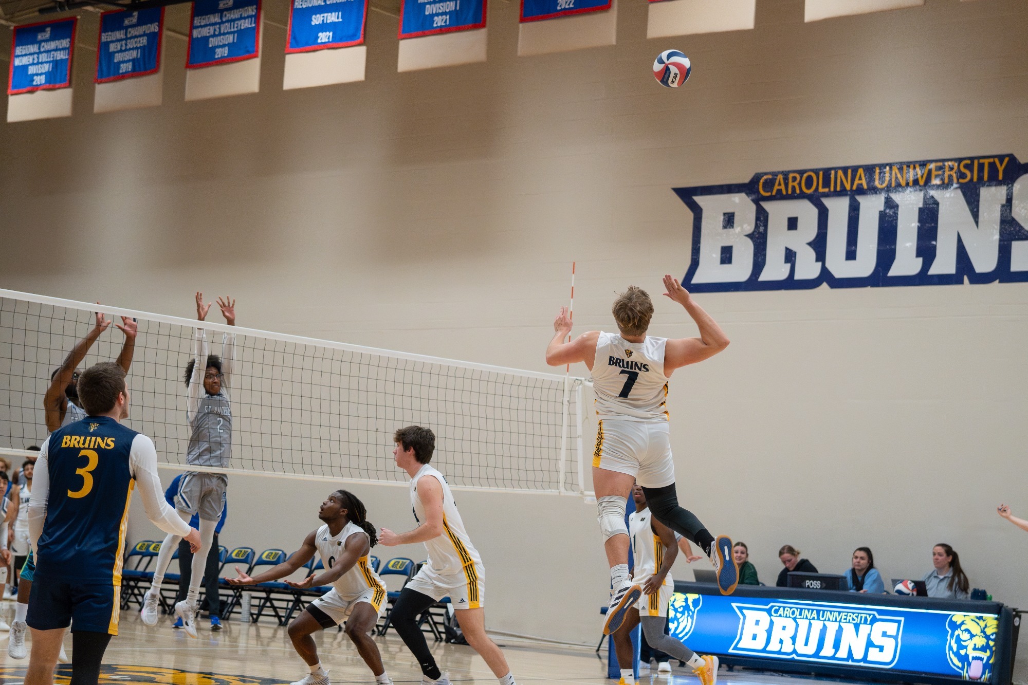 Volleyball Sweeps TMU - Carolina University Athletics