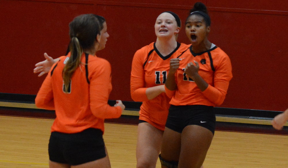 Amari Eadie - Volleyball - UPIKE Athletics
