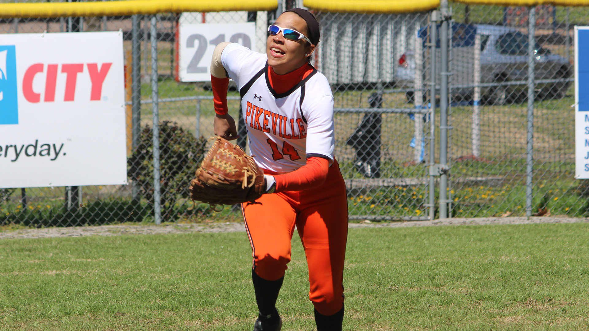 Jordan Gentry - Softball - UPIKE Athletics
