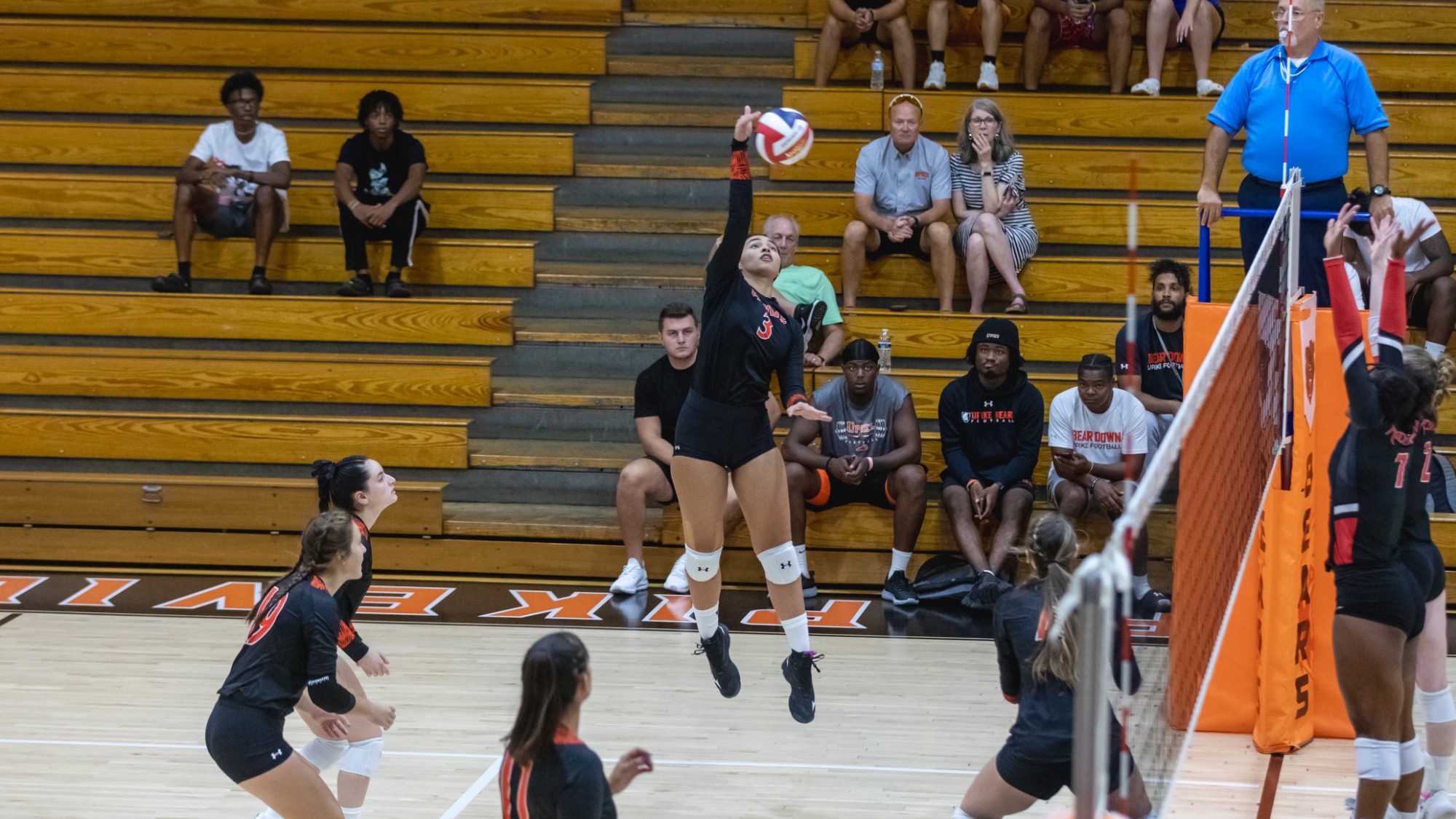 Marianne Negron Cordero - Volleyball - UPIKE Athletics