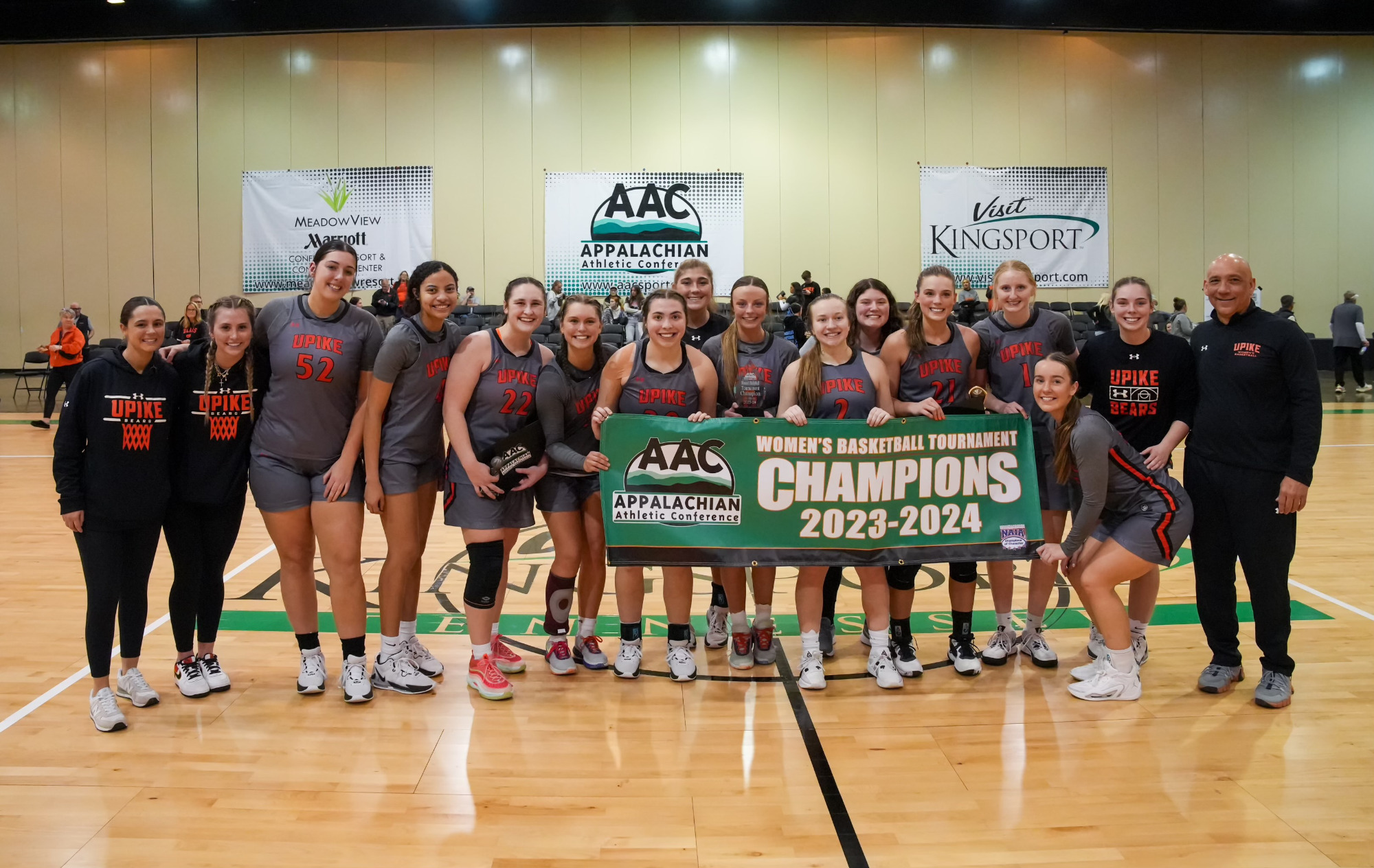 WBB players honored by AAC - UPIKE Athletics