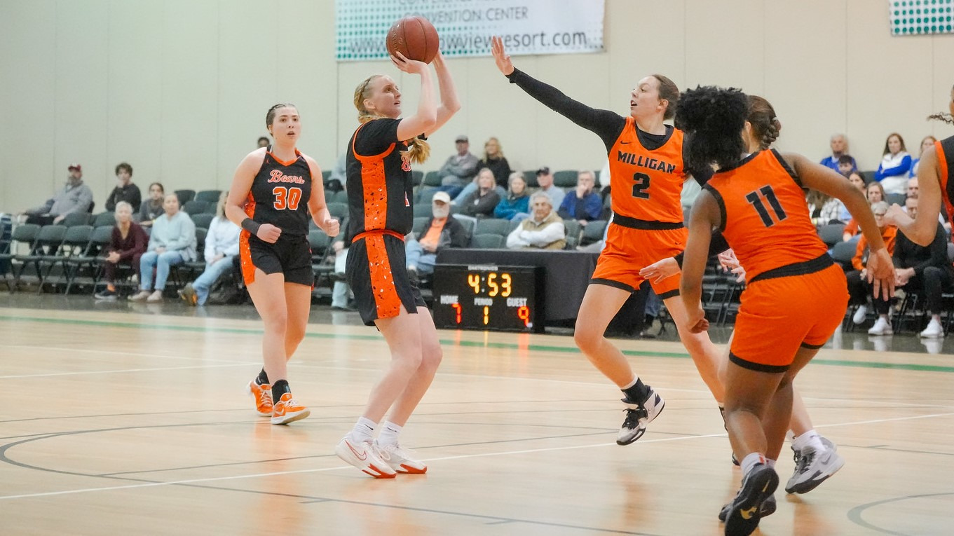 Women's basketball honored by WBCA for academic success - UPIKE Athletics