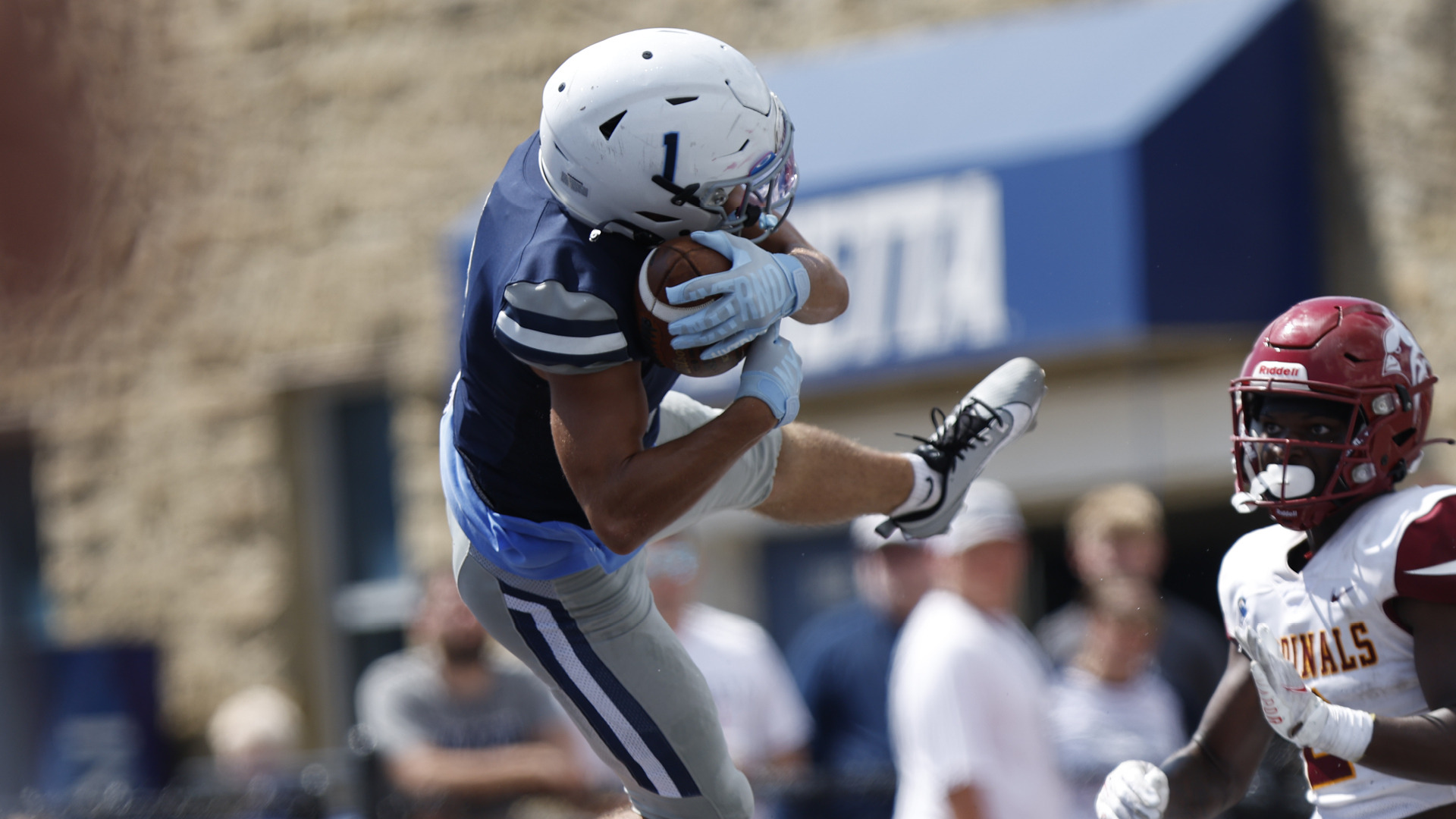 Snyder leads Pioneers to a 31-7 season opening victory - Marietta ...