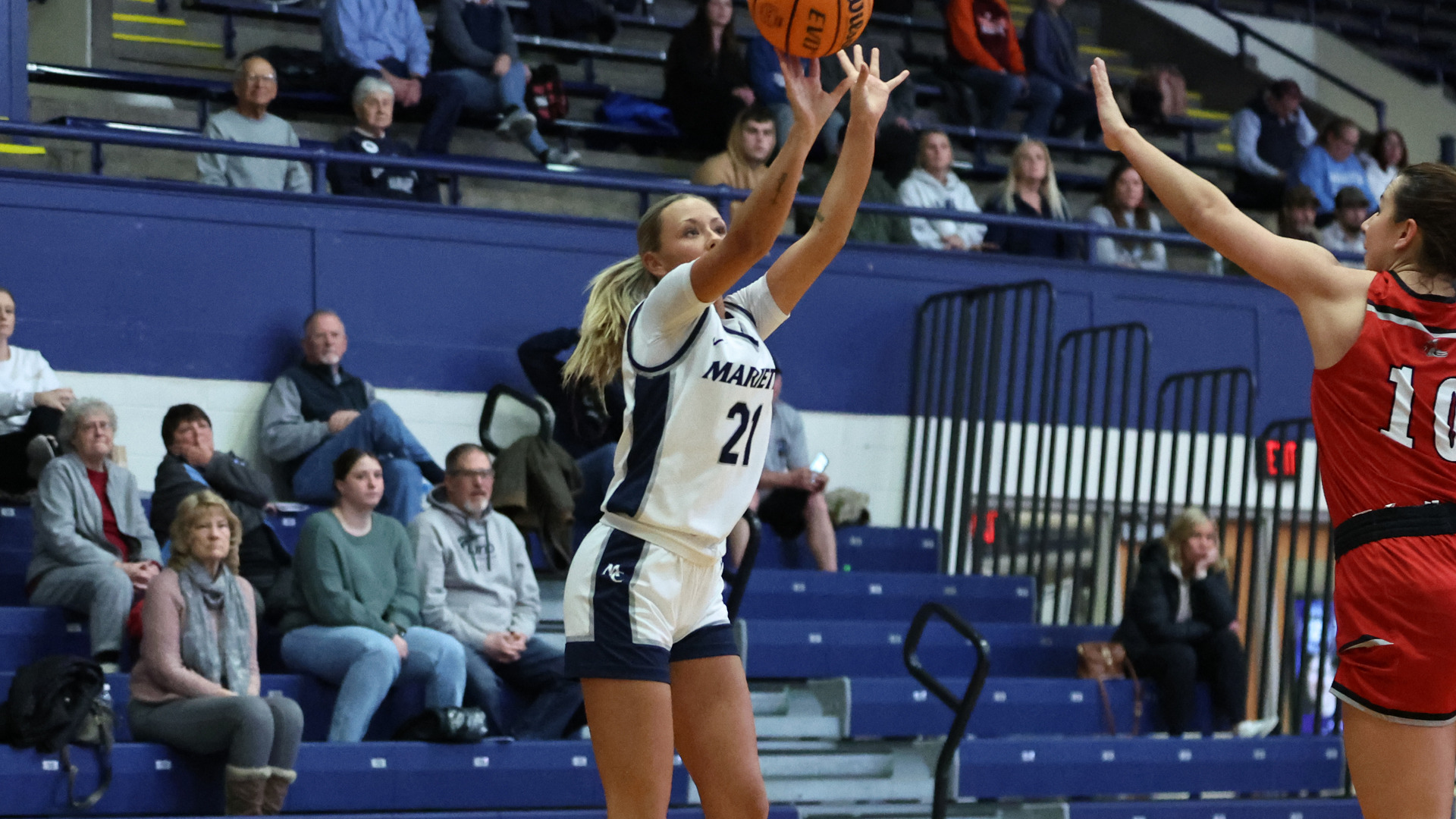Two Pioneers named to the Women's Basketball All-OAC Team - Marietta ...