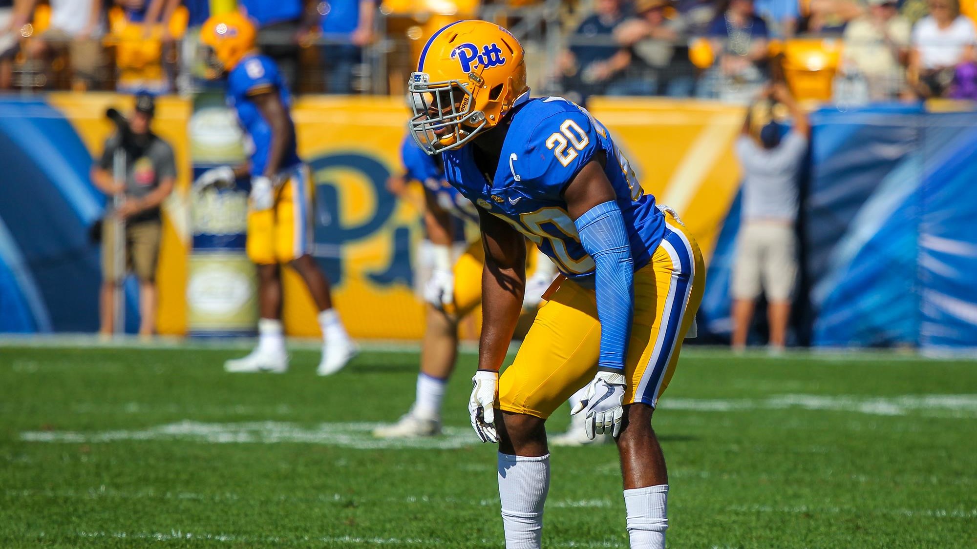 Dennis Briggs - Football - Pitt Panthers #H2P