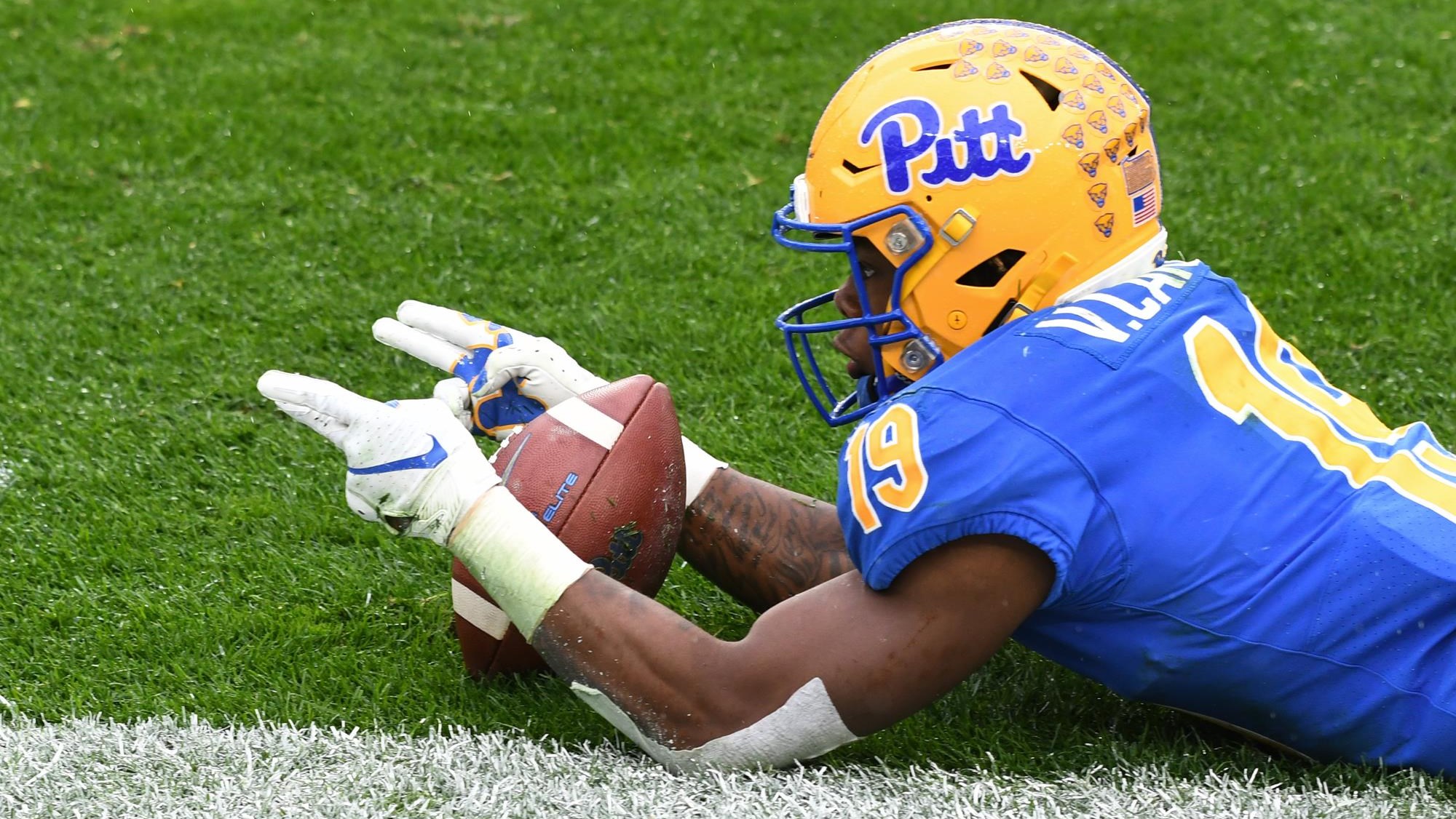 V'Lique Carter - Football - Pitt Panthers #H2P